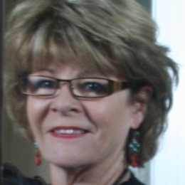 Jan Lowe - OzArt Finder